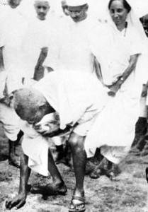 Remembering Mahatma Gandhi’s Salt Satyagraha, the Dandi March 12th ...