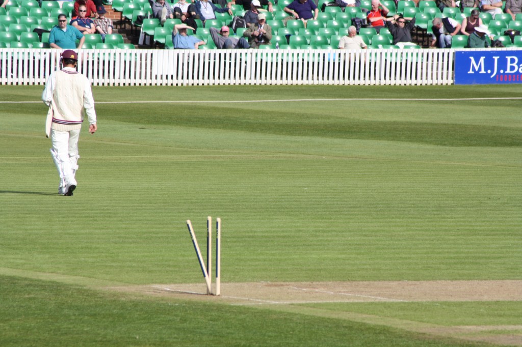 Top 5 Greatest Bowlers of all time – BMS | Bachelor of Management ...